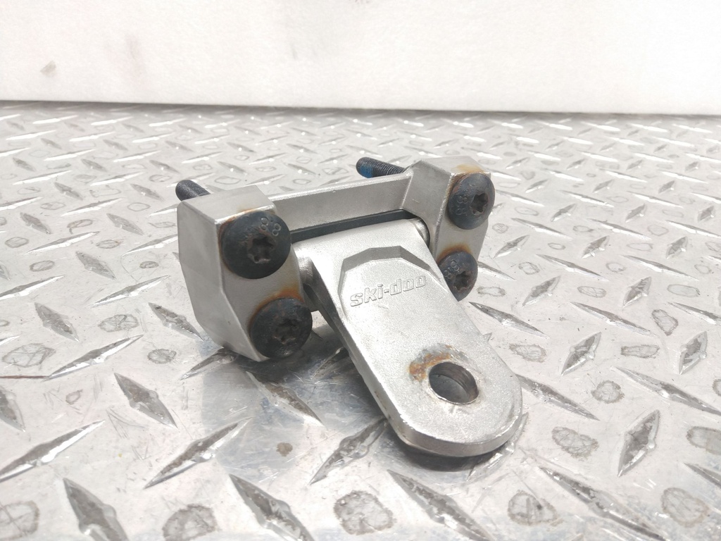 Heavy-Duty Tongue Hitch | MIC Parts